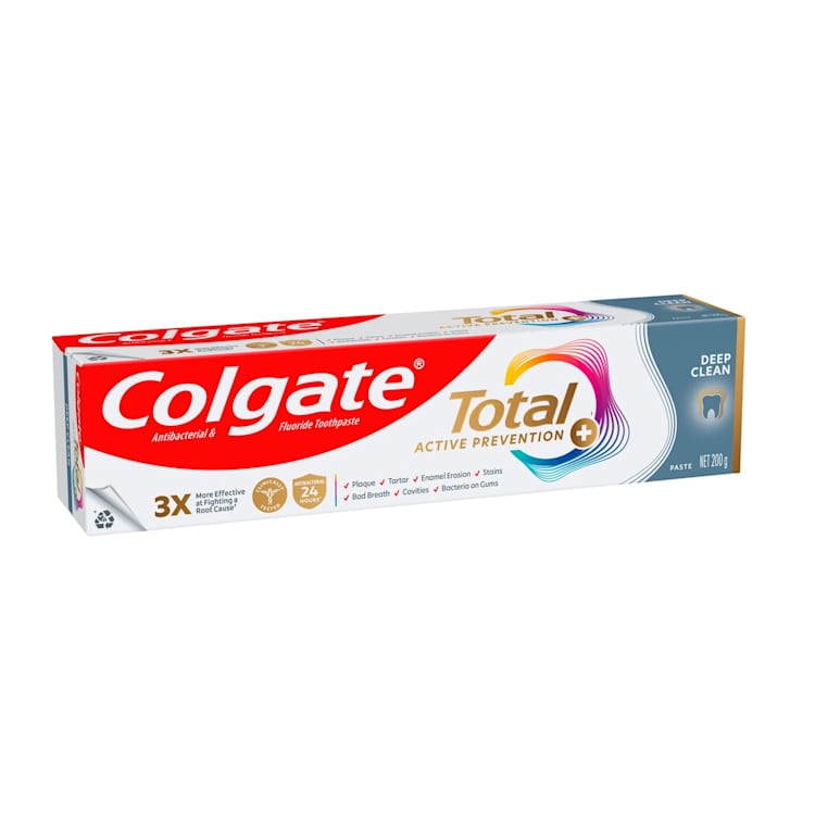 fluoride toothpaste colgate total